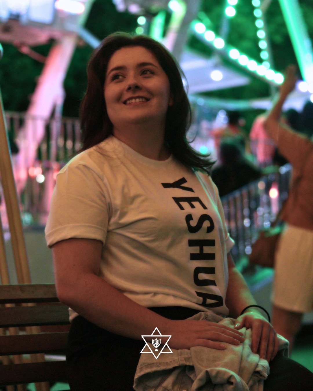 Plus Size Fem. Yeshua-Huge Branco